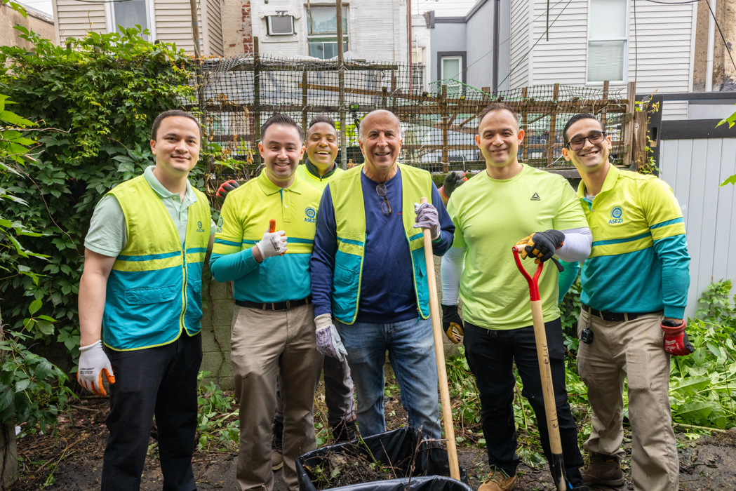 ASEZ WAO Mifflin Square Park Cleanup in Philadelphia - Pennsylvania WMSCOG